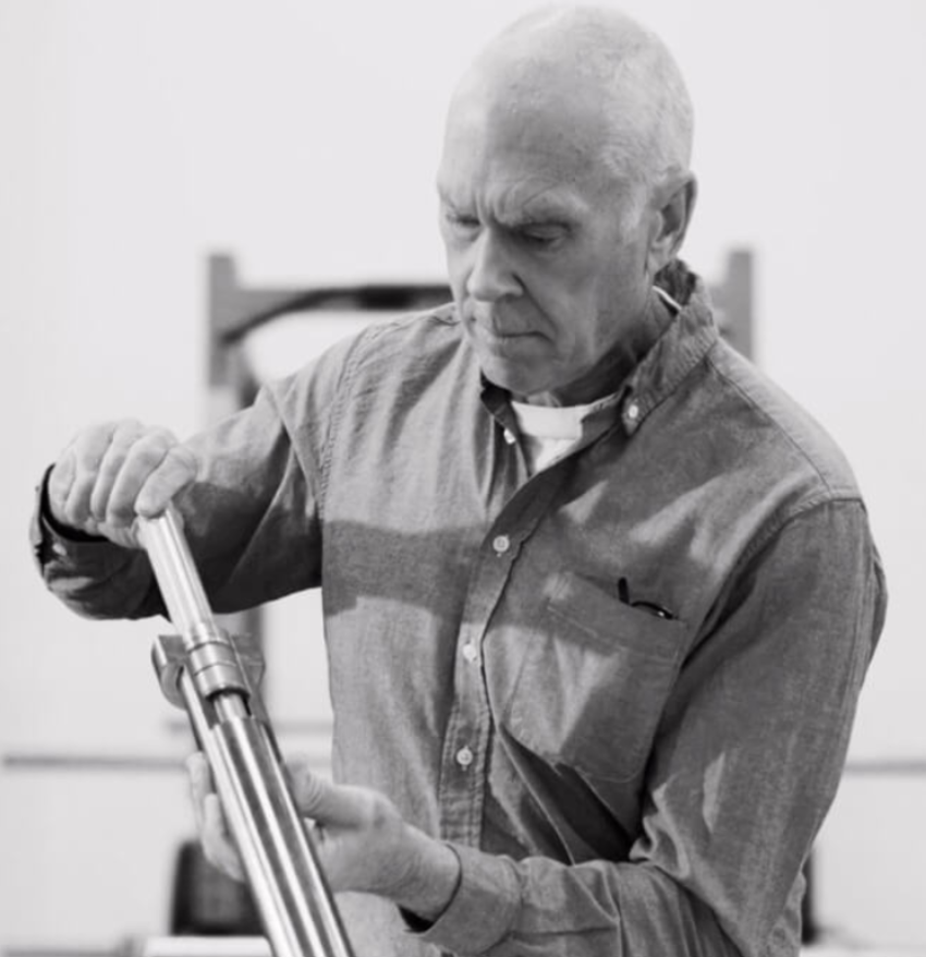 The Nonchalant Brilliance of Roy Simonson – Age is no barrier